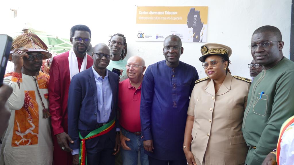 Inauguration du centre culturel de Bambey: Le ministre octroie une ...
